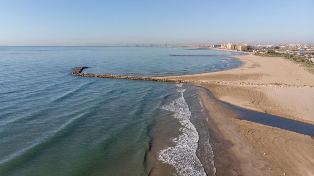 Encuentra las Mejores Playas de Valencia: disfruta del Mediterraneo 🏖️ ...